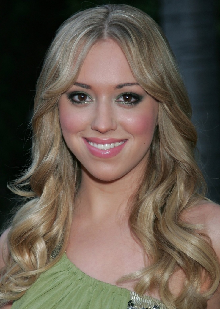 Picture of Andrea Bowen