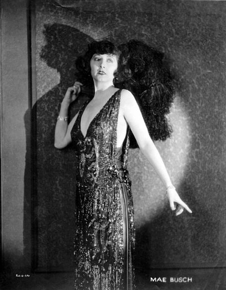 Mae Busch image