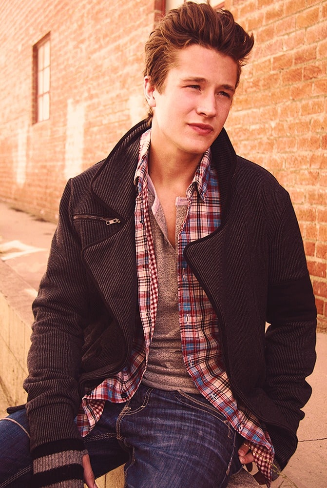Nick Roux image