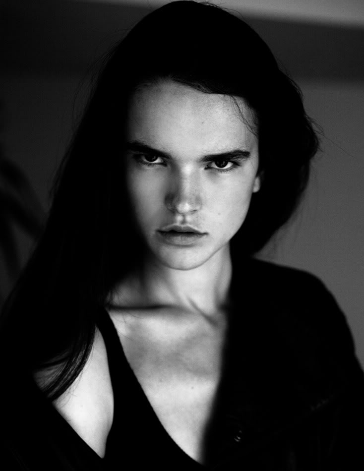 Picture of Zoe Colivas