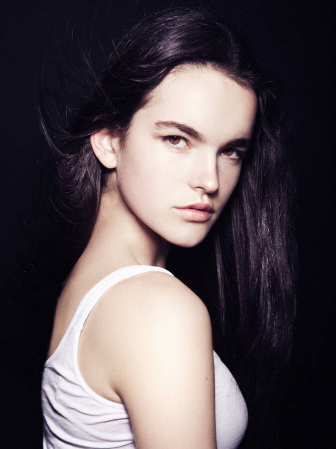 Picture of Zoe Colivas