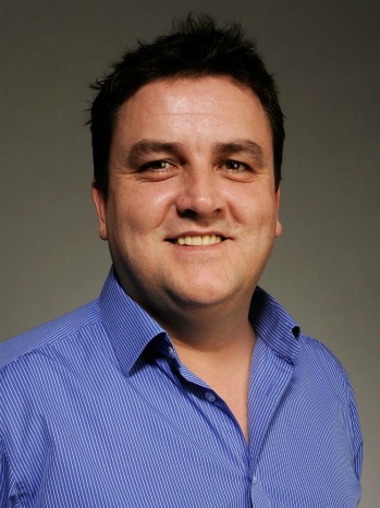 Simon Delaney picture