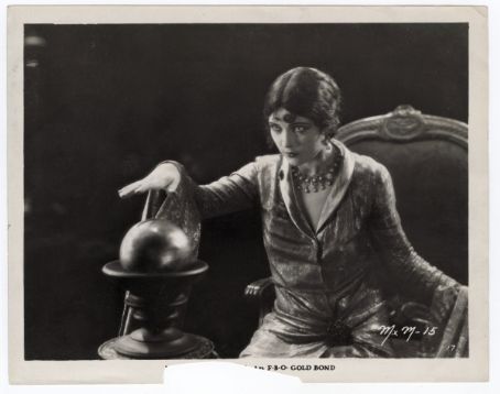 Picture of Jacqueline Logan