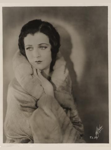 Picture of Jacqueline Logan