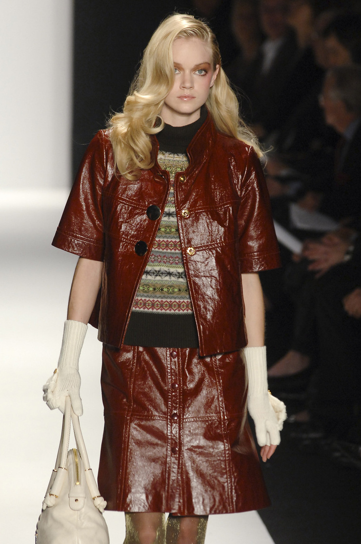 Picture of Lindsay Ellingson