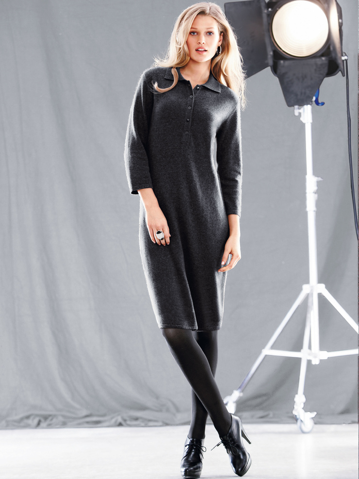 Picture of Toni Garrn