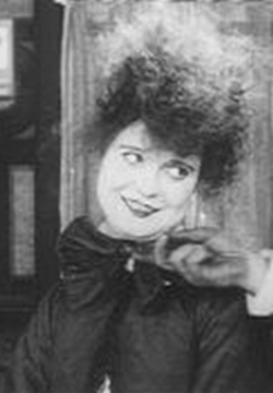 Image of Alice Howell