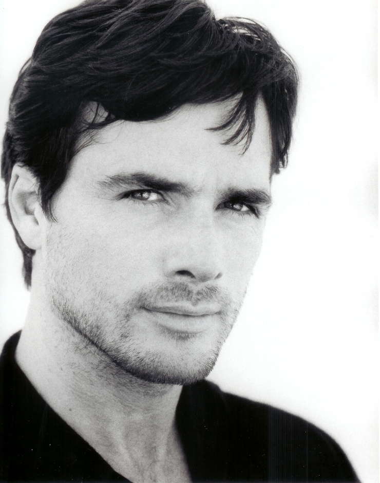 Picture of Matthew Settle