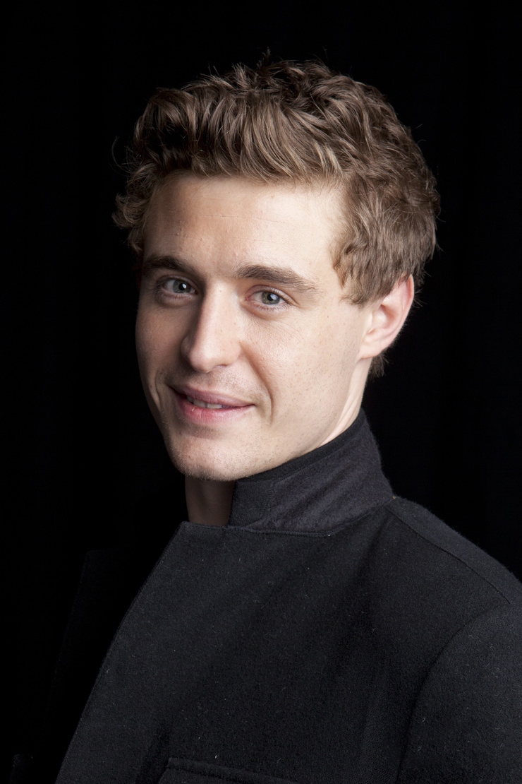 Max Irons image