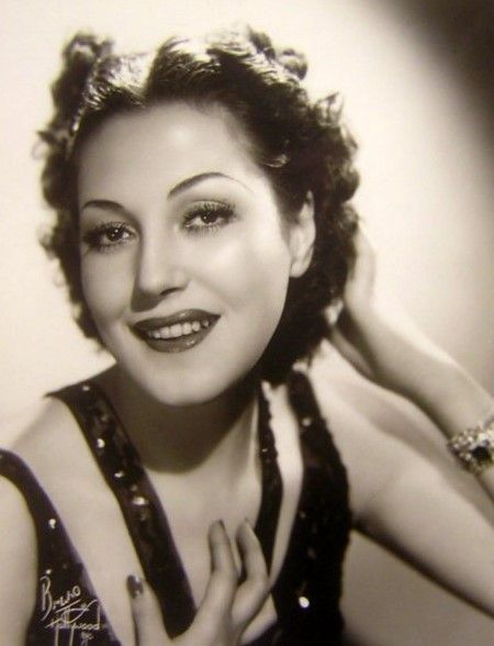 Picture of Wini Shaw