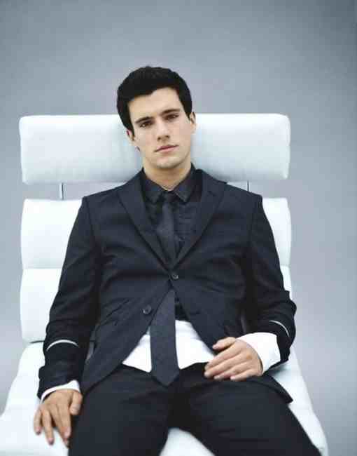 Picture of Drew Roy
