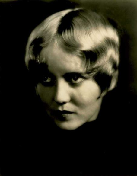 Picture of Ruth Taylor