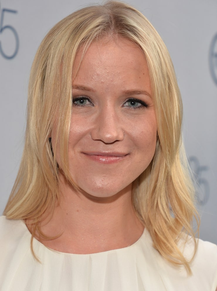 Picture of Jessy Schram