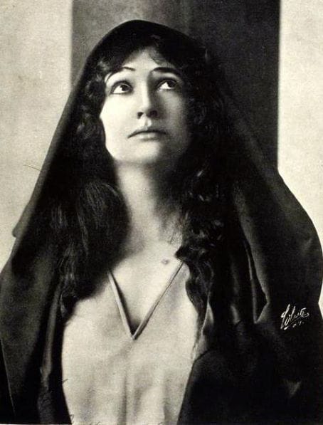 Picture of Julia Arthur