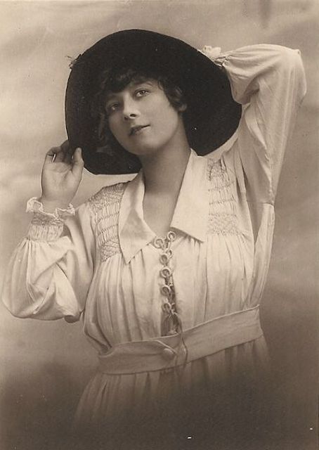 Picture of Alma Taylor