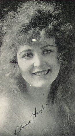 Picture of Alma Hanlon
