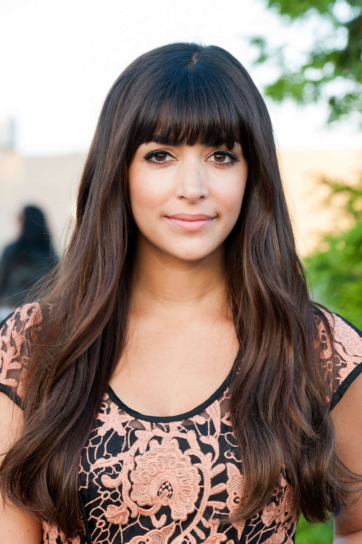 Hannah Simone picture
