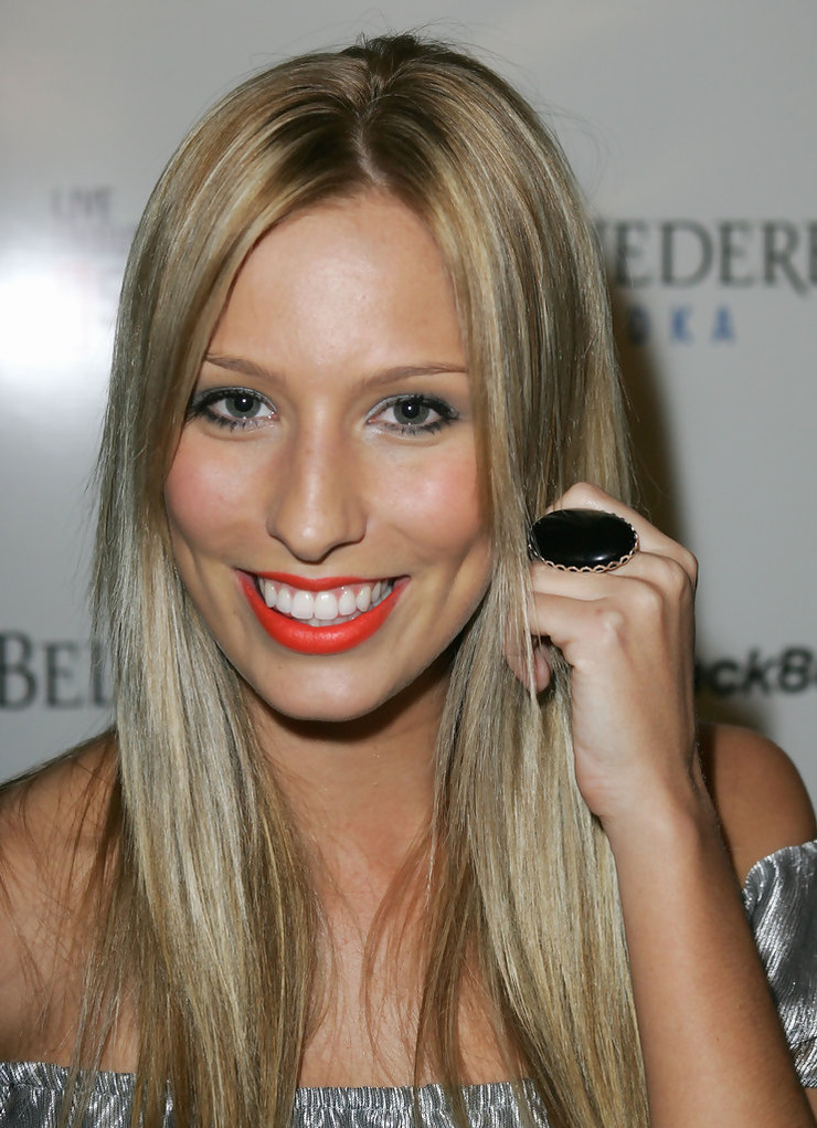 RENEE BARGH picture