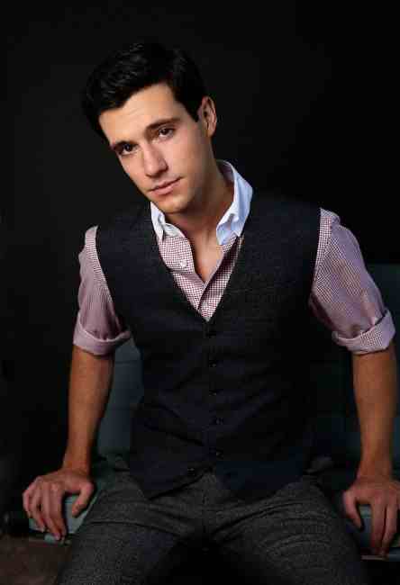 Drew Roy image
