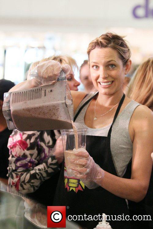 Picture of Arianne Zucker