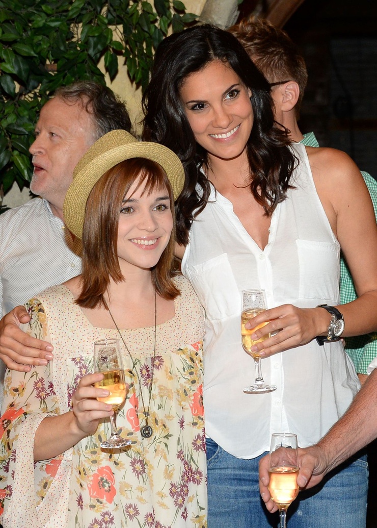 Picture of Renée Felice Smith