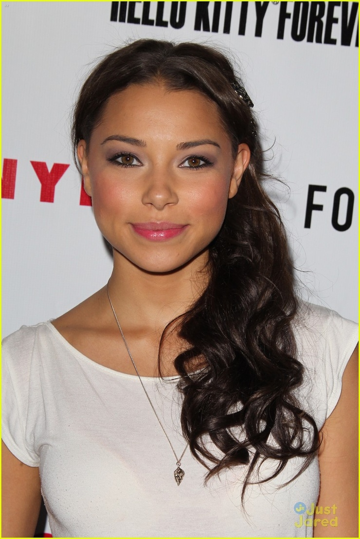 Image of Jessica Parker Kennedy