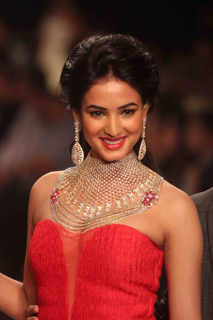 Picture of Sonal Chauhan
