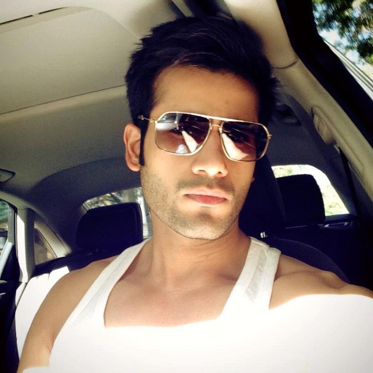 Picture of Karan Tacker