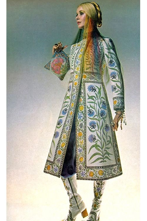 Maudie James picture