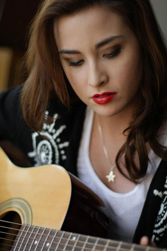 Picture of Allison Scagliotti