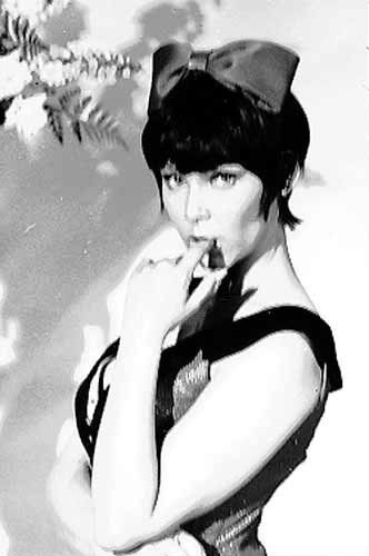 Picture of Yvonne Craig