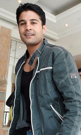 Picture of Rajeev Khandelwal