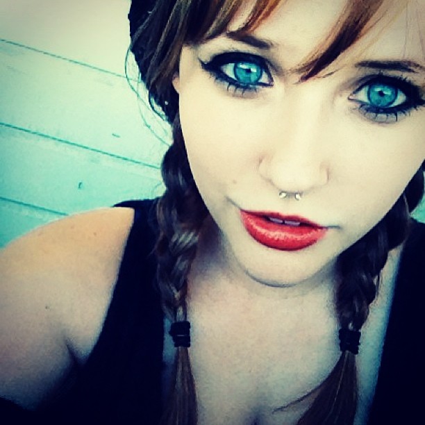 Picture of Nicole Elliott