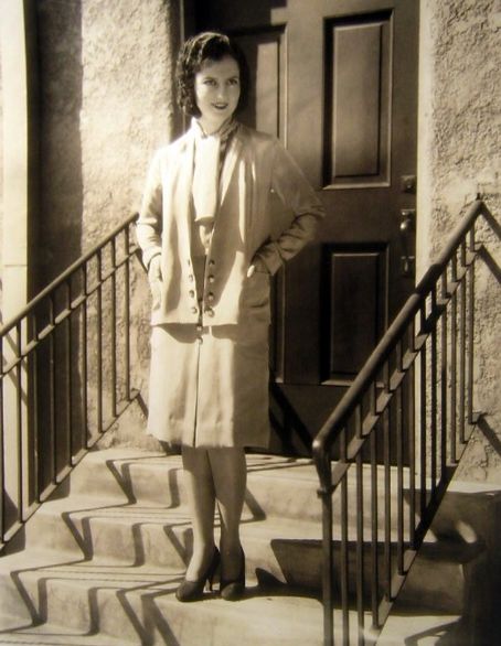 Picture of Doris Hill