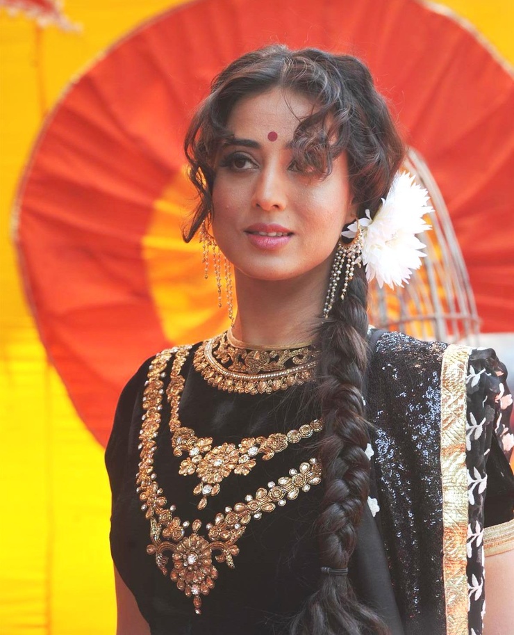 Image of Mahie Gill