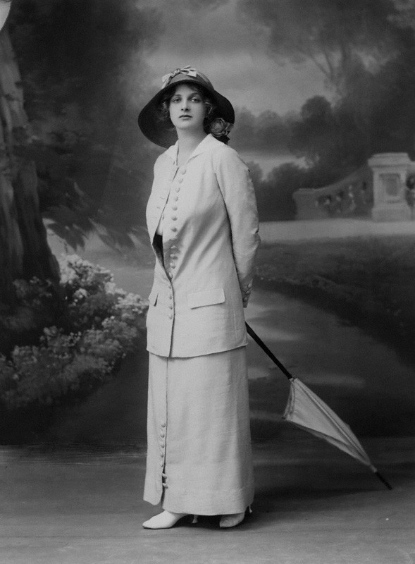 Gladys Cooper image