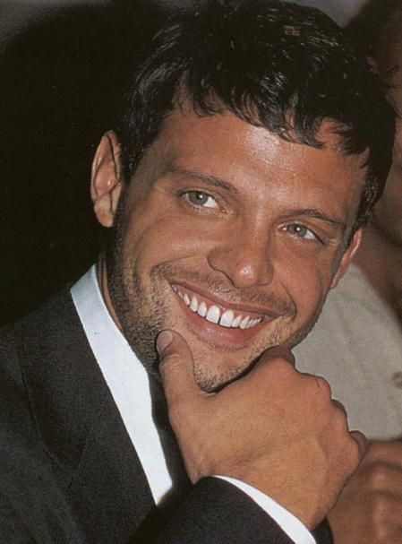 Luis Miguel image