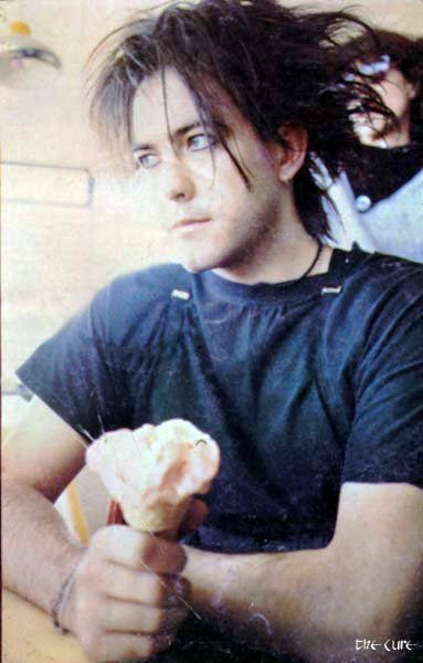 Picture of Robert Smith