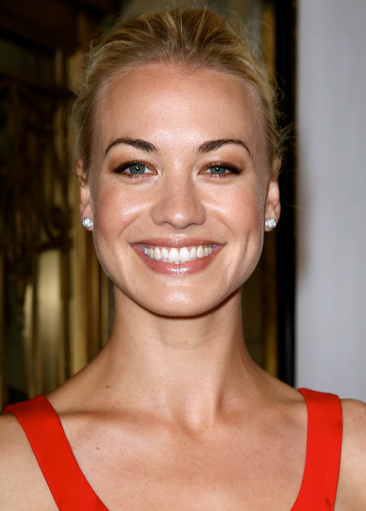 Picture of Yvonne Strahovski