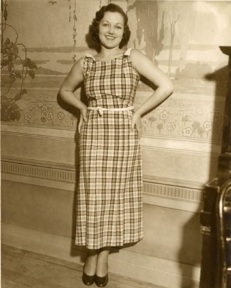 Picture of Lois January