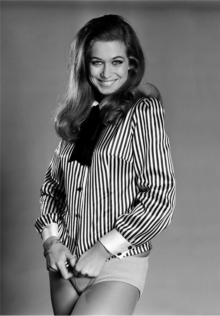 Picture of Valerie Leon