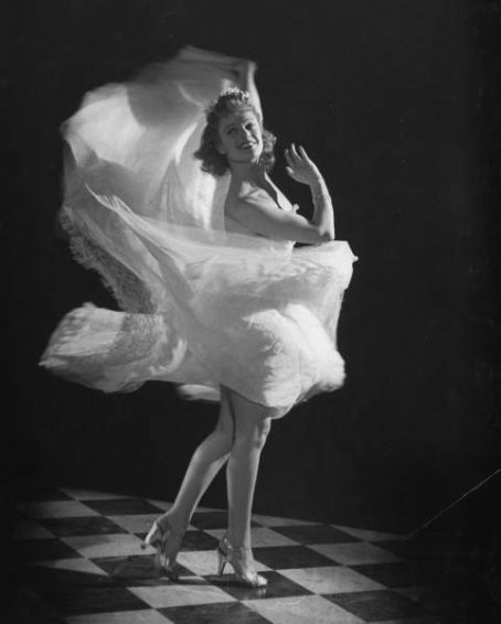 Picture of Anna Neagle