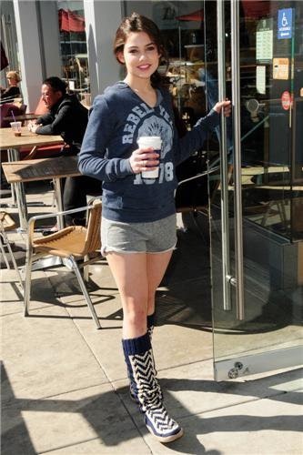 Image of Danielle Campbell