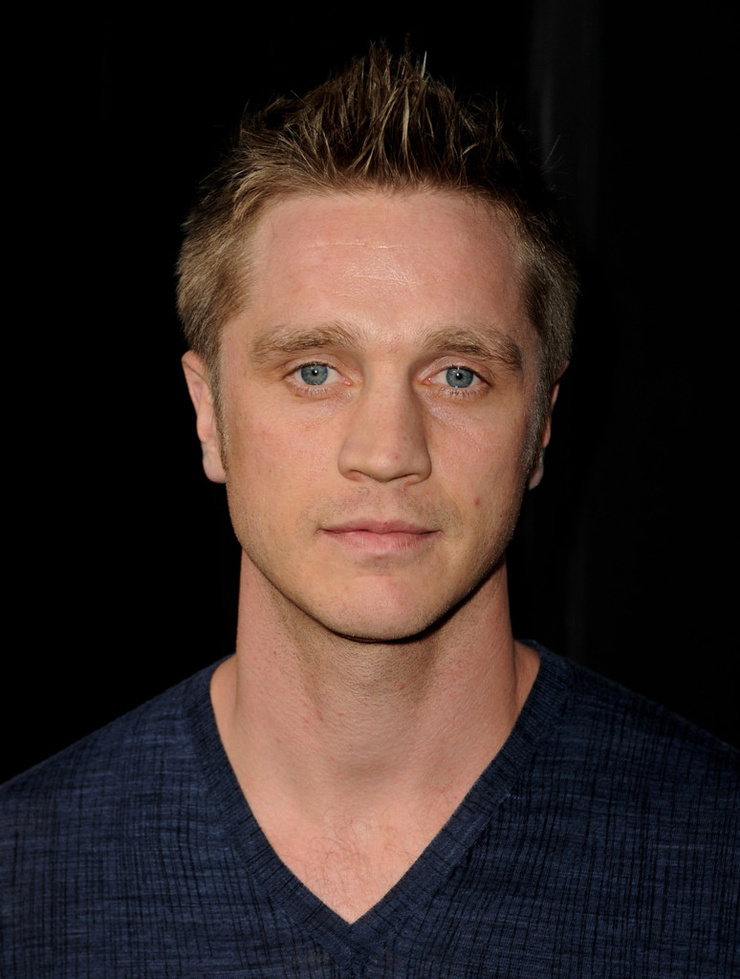 Image of Devon Sawa