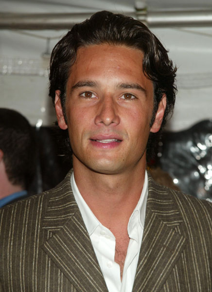 Picture of Rodrigo Santoro