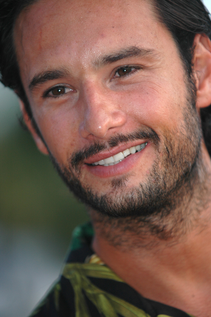 Picture of Rodrigo Santoro