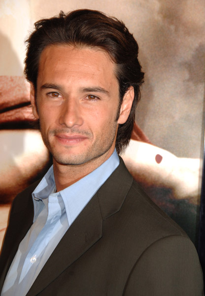 Picture of Rodrigo Santoro