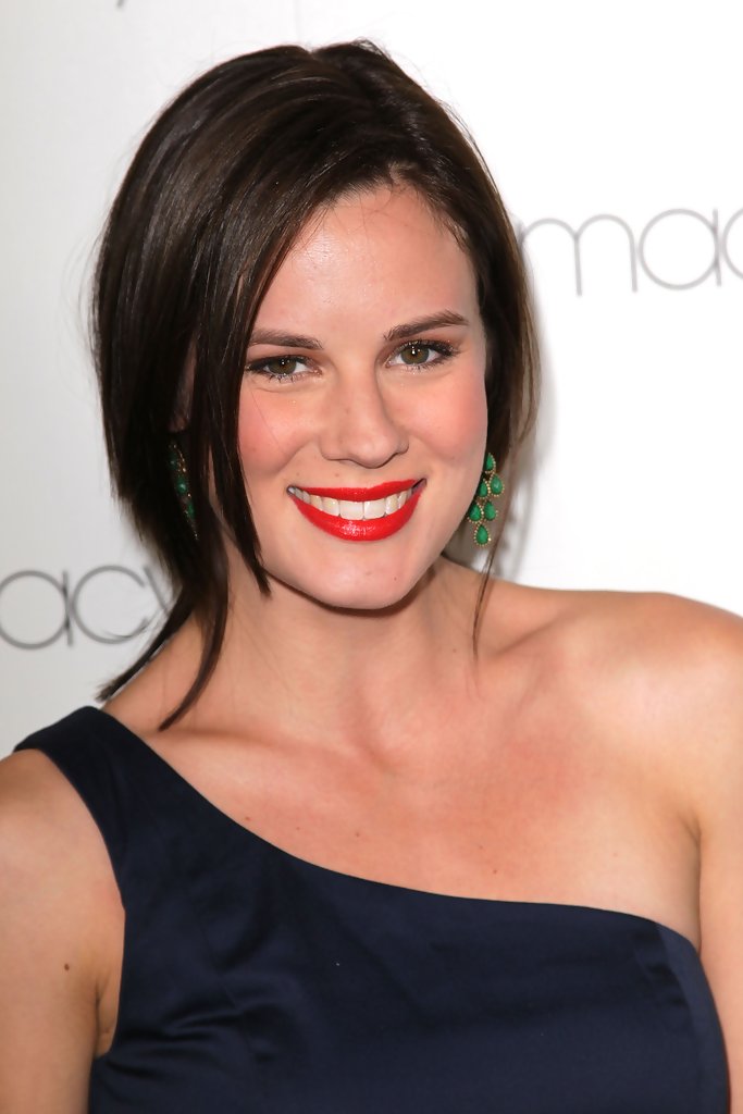 Picture of Chelsea Hobbs