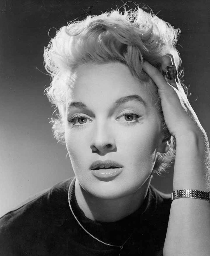 Picture of Lisa Gastoni