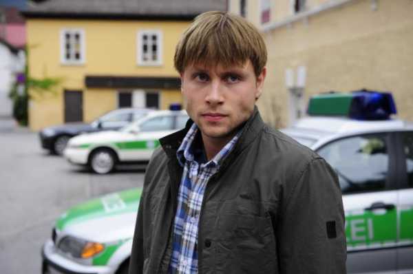 Max Riemelt image